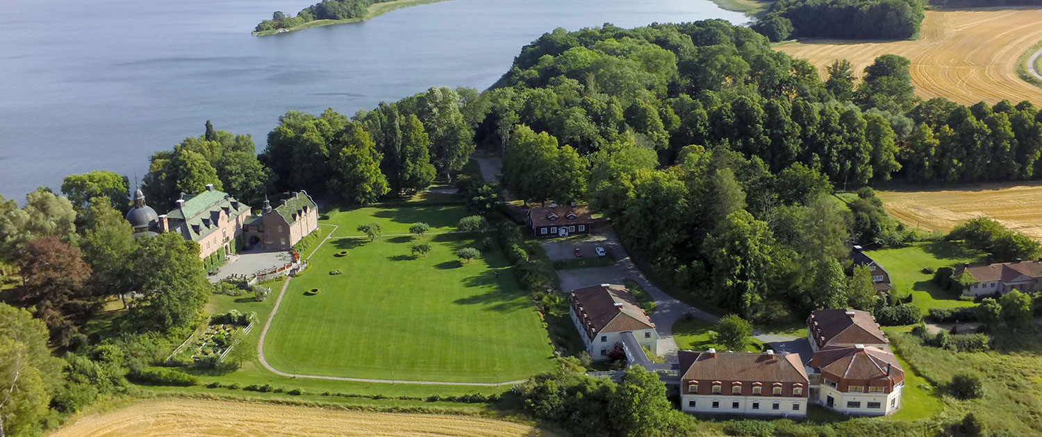 Bröllop på herrgård i Stockholm - Engsholms Slott vid havet inom en timma